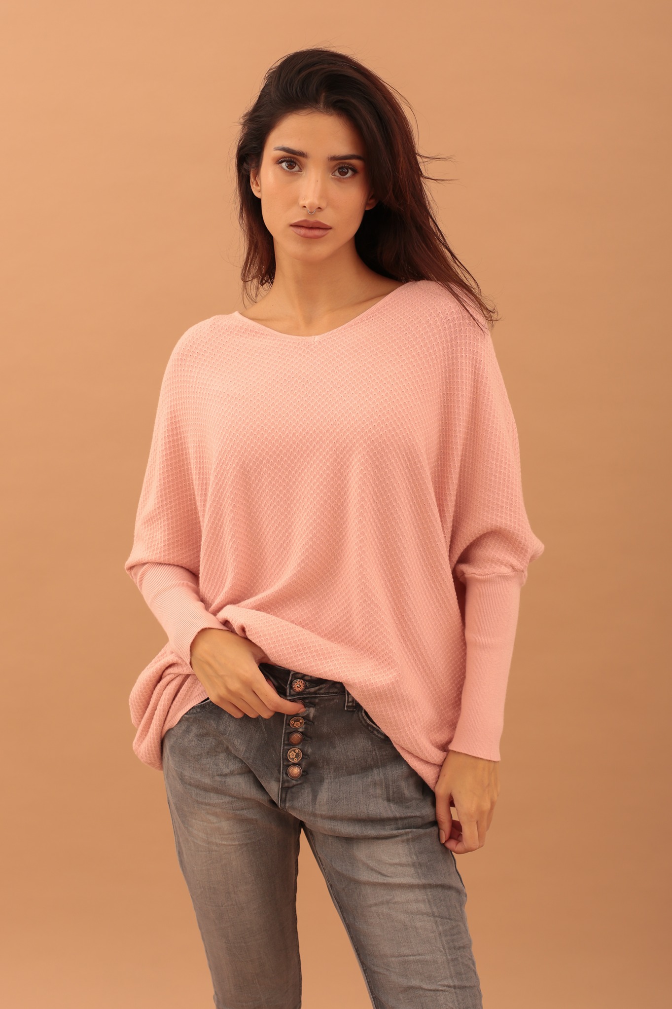 EMBOSSED OVERSIZED KNIT - SALMON - Conelle