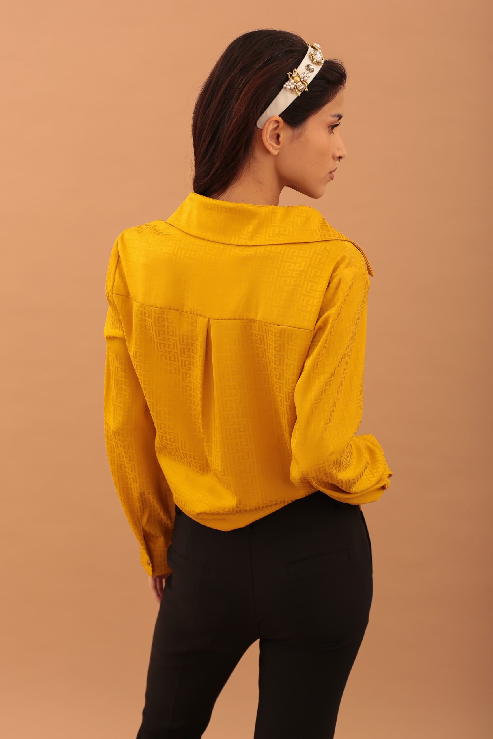 MEANDER PRINT SHIRT - MUSTARD - Conelle