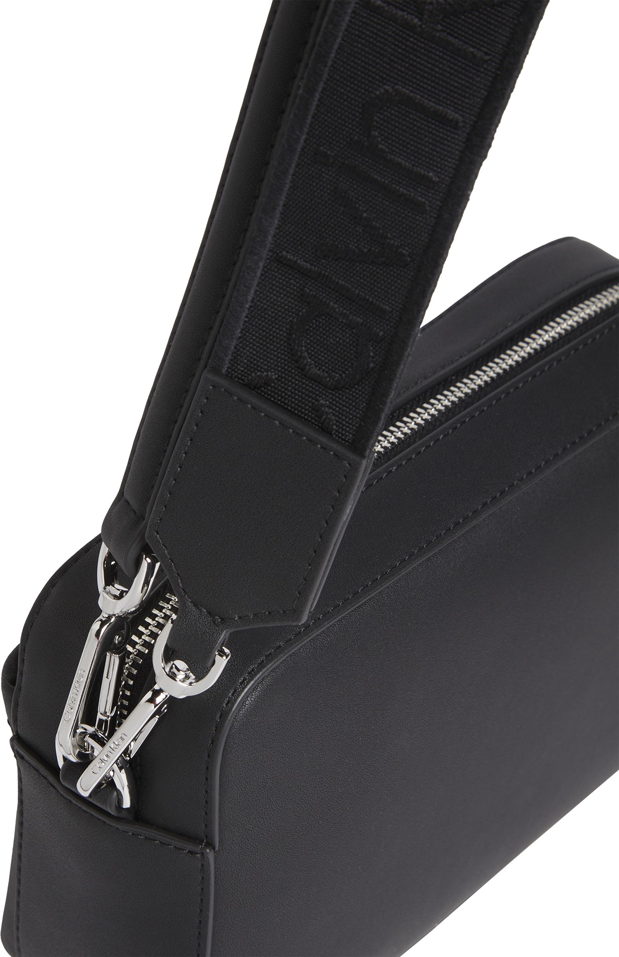 CALVIN KLEIN CAMERA BAG - Conelle