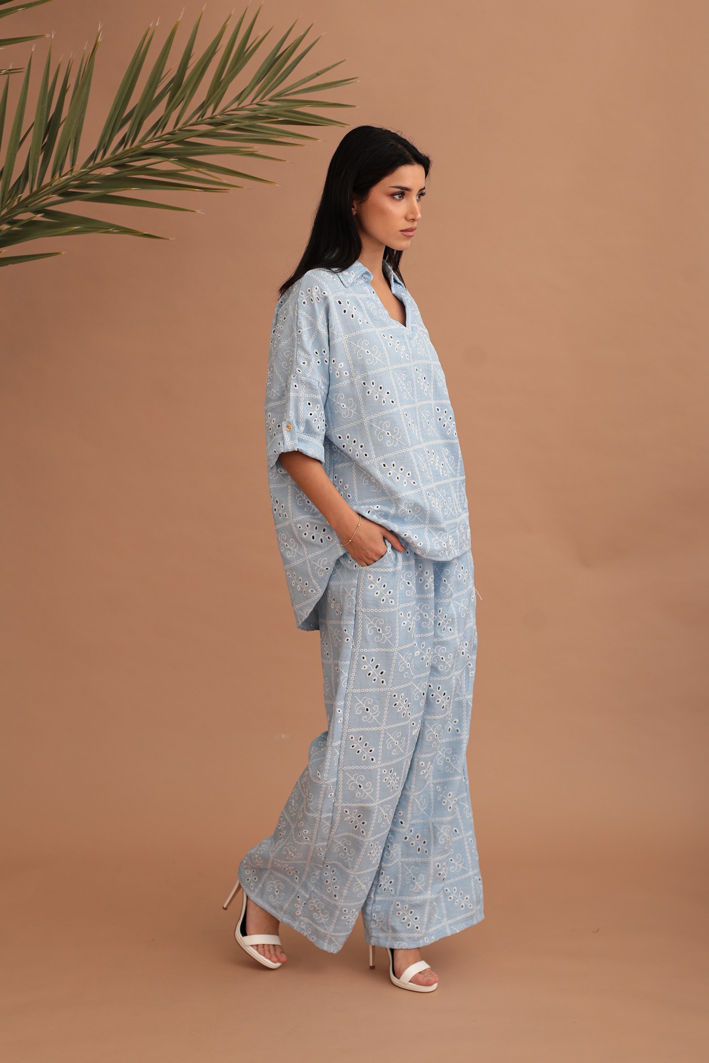 GILLIAN EMBROIDERIE BLOUSE - SKY BLUE - Conelle