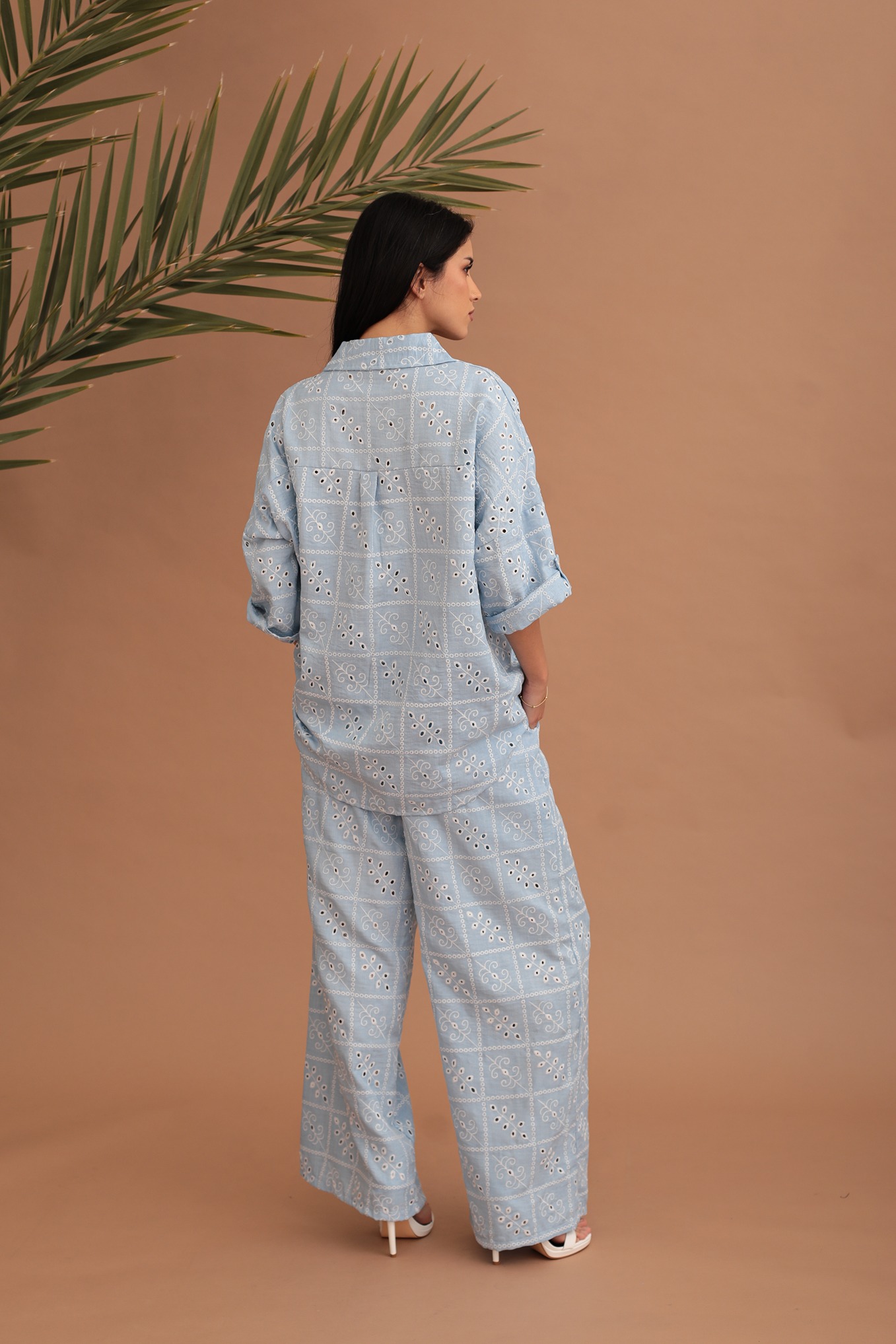 GILLIAN EMBROIDERIE BLOUSE - SKY BLUE - Conelle